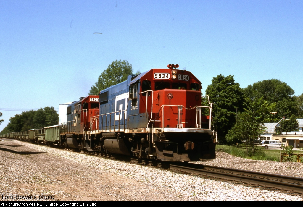 GTW 5834 and 5823 on an Eastbound Empty Steel Train